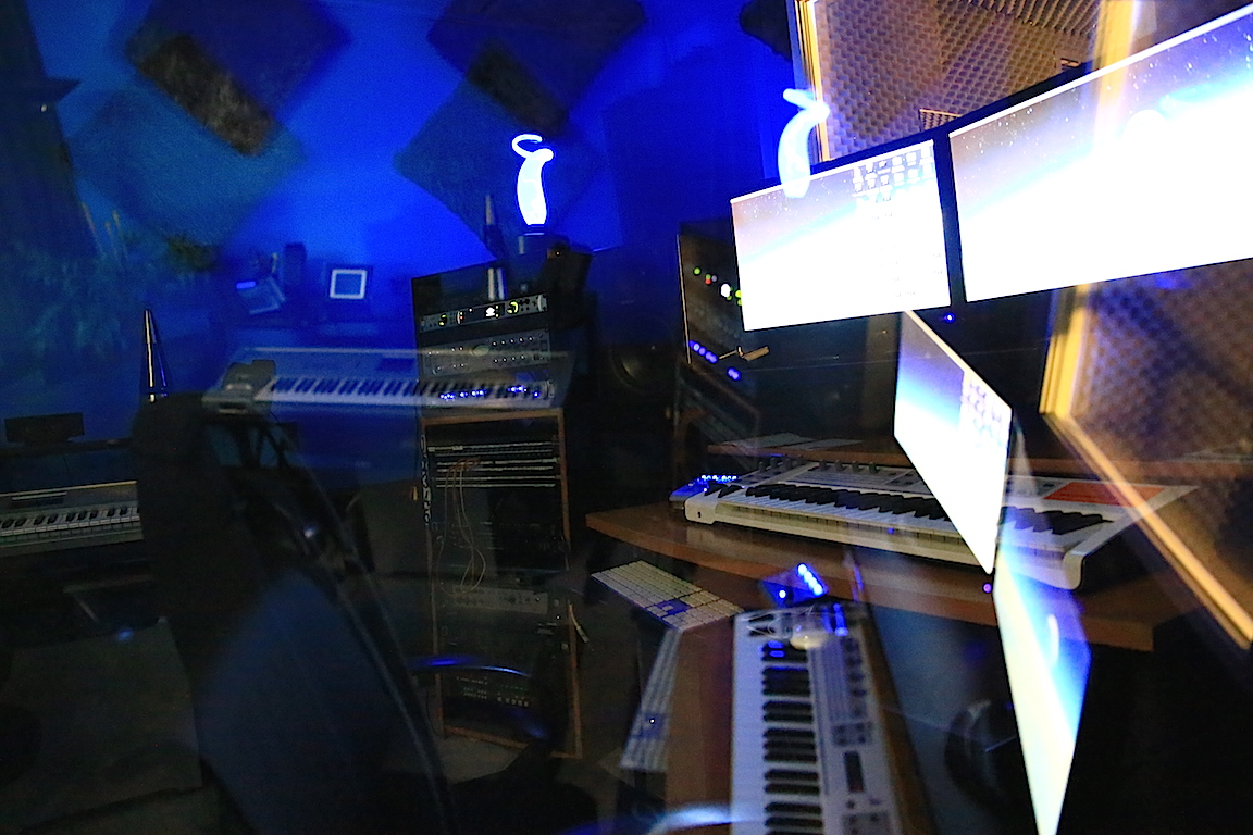 The Blue Room Studio B Midtown Manhattan NYC Hip-Hop, R&B and Urban ...